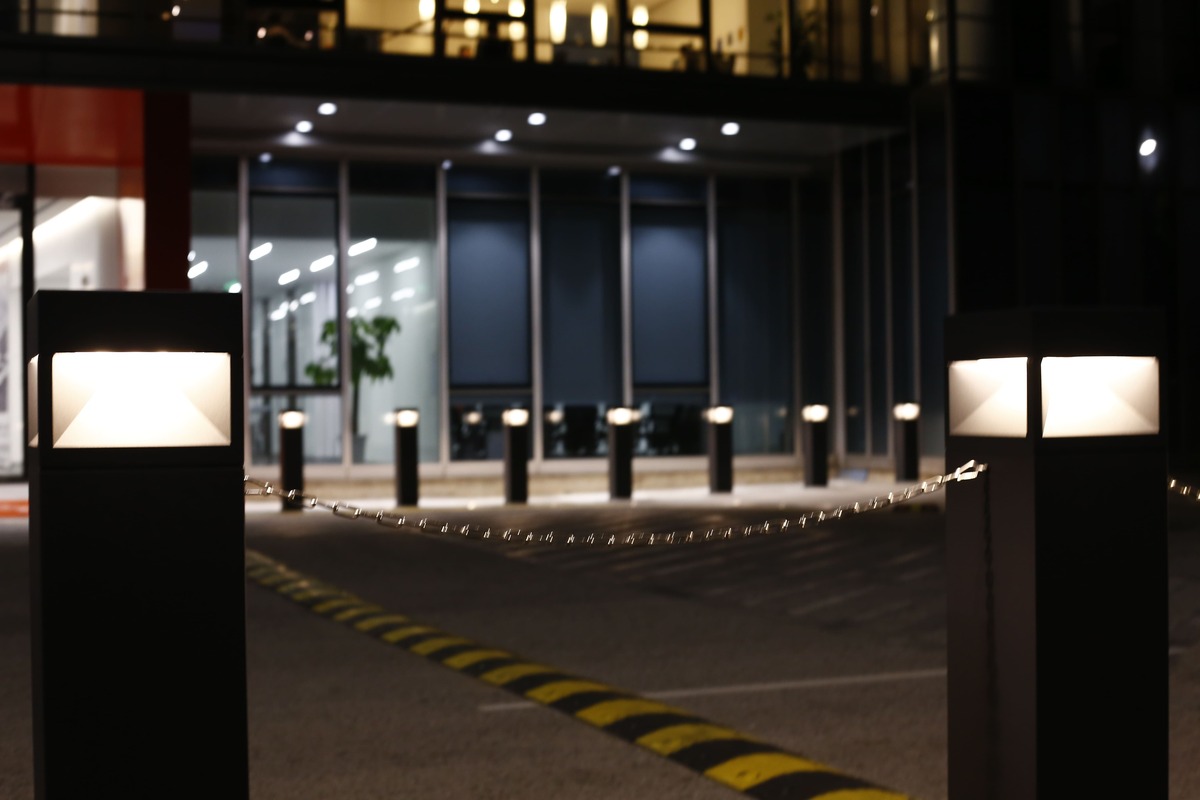 Corporate Headquarters Building - William Artist